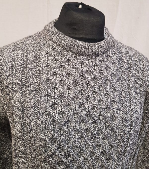 Arran Sweater Silver Grey – glenmortweedwoolscotland